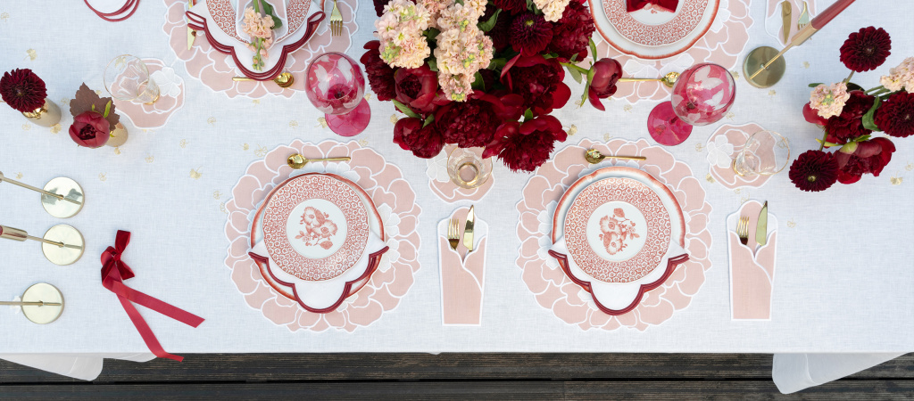 Rules for setting a table in English style